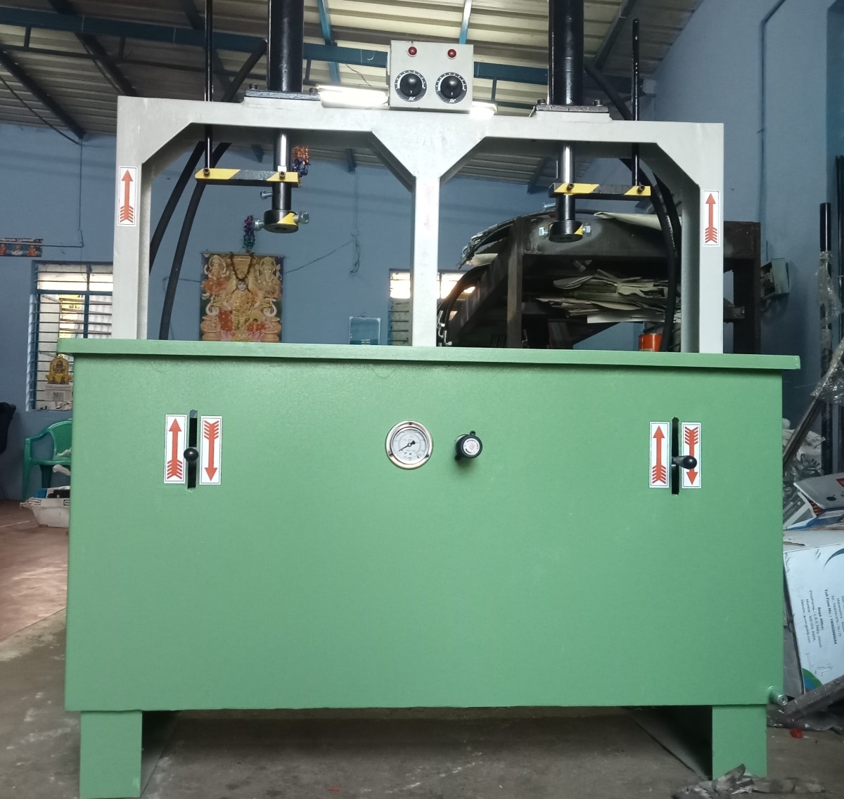 Areca Leaf Plates Machine