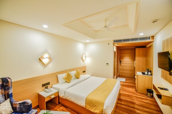 Hotel Palash Regency | Hotel Palash Regency is a family owned Luxury ...